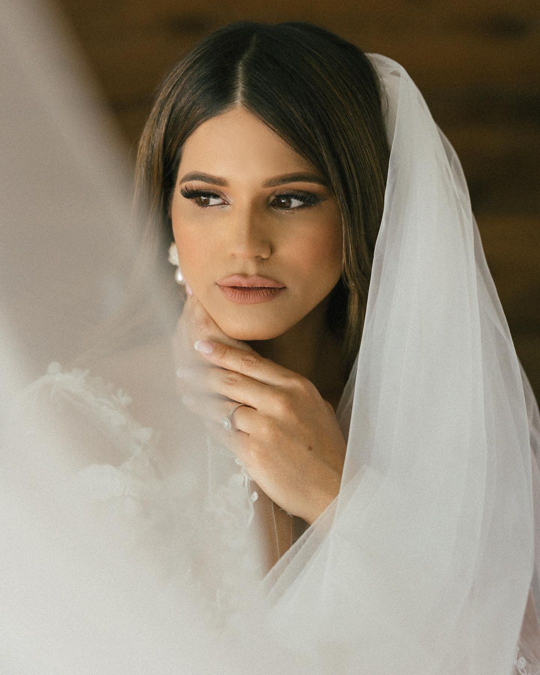 Exquisite Handmade Bridal Veils: Elevate Your Bridal Look – Bridal Glamour
